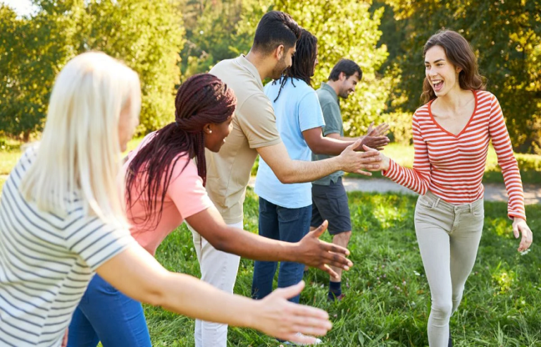 5 Tips for Creating an Effective Team-Building Activity | Etourtravel.org
